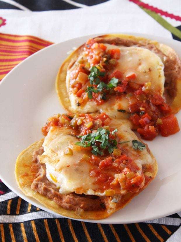 Mastering Global Cooking - Mexican: Huevos Rancheros | Cake 'n Knife