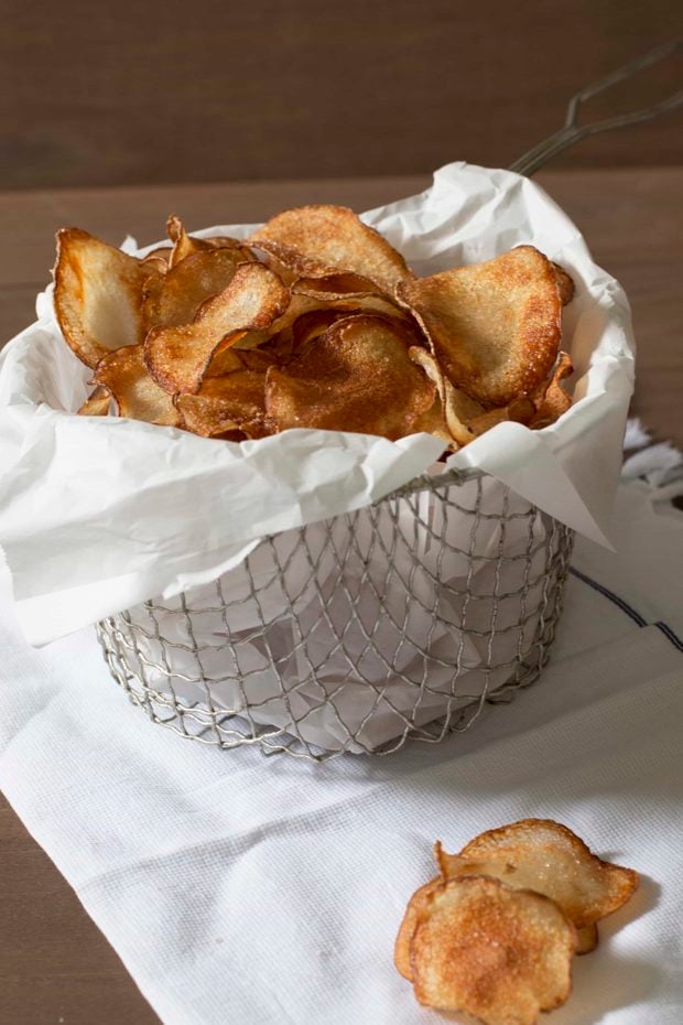 Best Ever Homemade Potato Chips | Cake 'n Knife