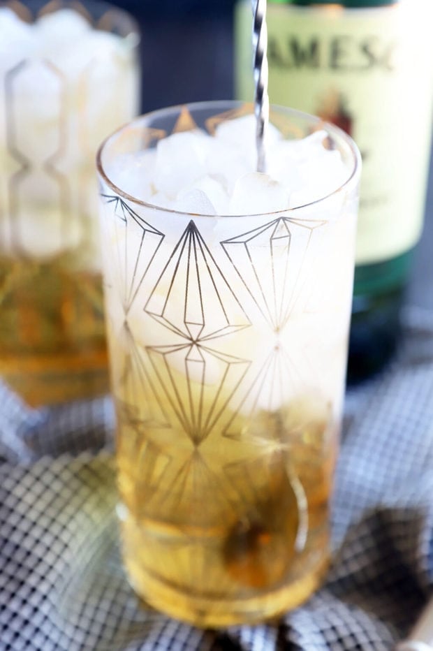 Jameson and Ginger Cocktail Recipe | Cake 'n Knife