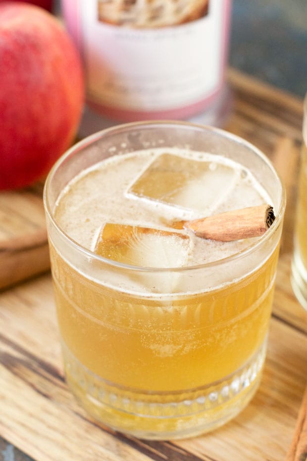 Bourbon Apple Cider Fizz | Cake 'n Knife