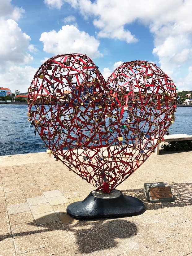 A Perfect Day in Curaçao Travel Guide | Cake 'n Knife