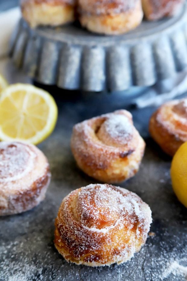 Easy Lemon Sugar Buns | Cake 'n Knife