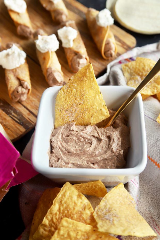 Churro Cheesecake Taquitos Recipe | Cake 'n Knife