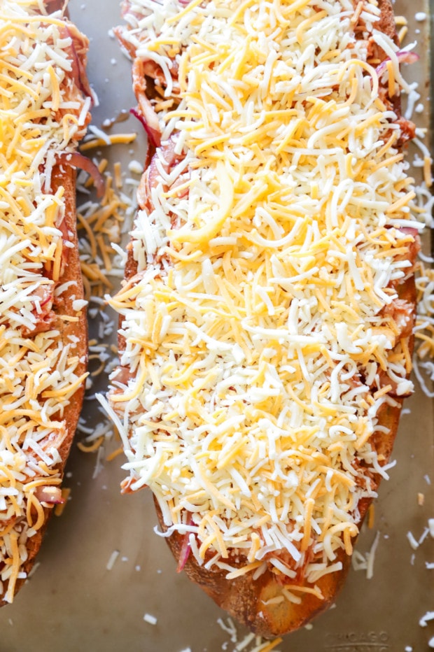 Cheesy BBQ Chicken French Bread | Cake 'n Knife