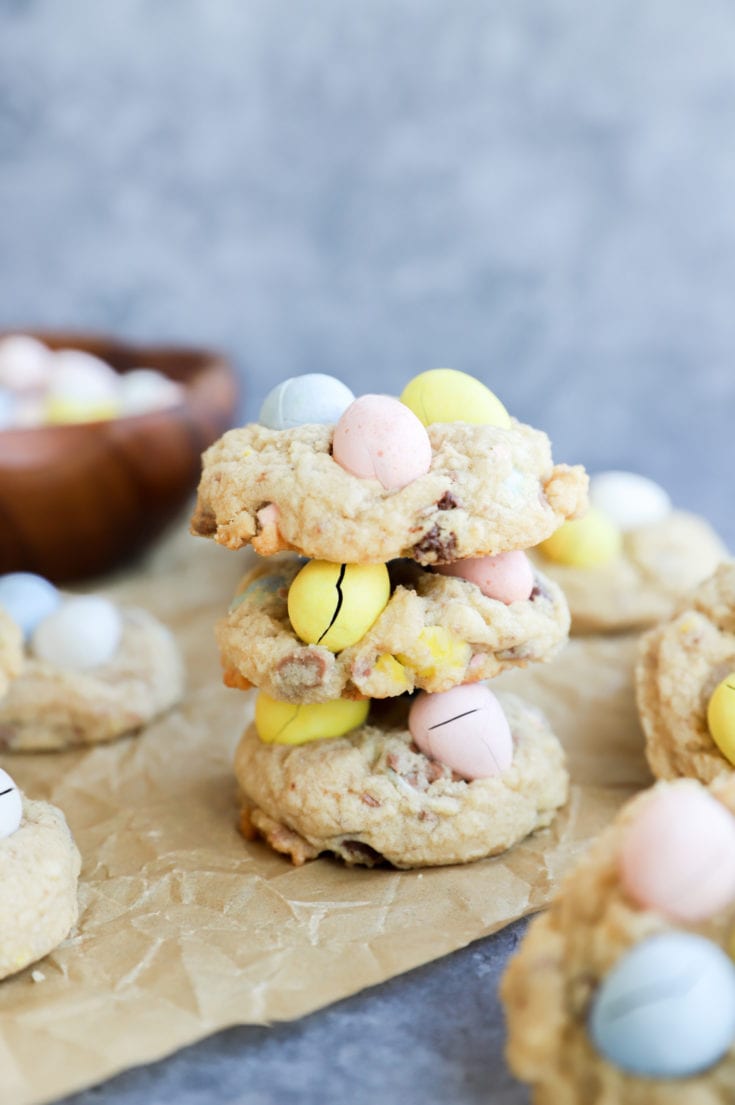 Mini Eggs Cookies | Cake 'n Knife