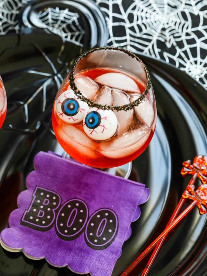 The Best Spooky Halloween Cocktails and Drinks | Cake 'n Knife