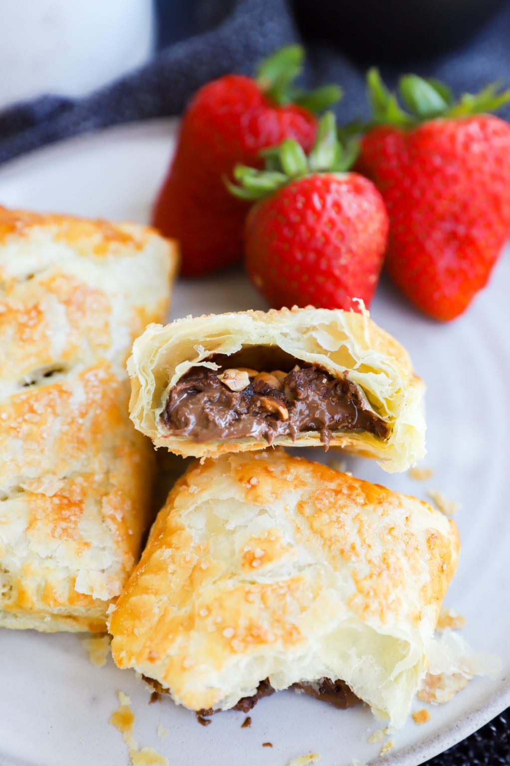 Easy And Delicious Puff Pastry Dessert Recipes | Cake 'n Knife