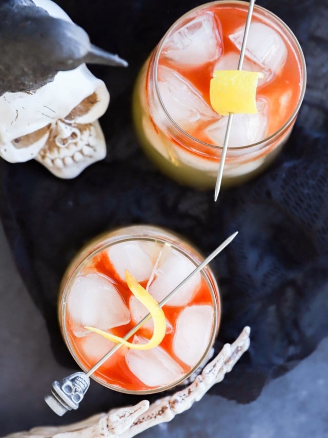 skeleton key halloween cocktail | Cake 'n Knife
