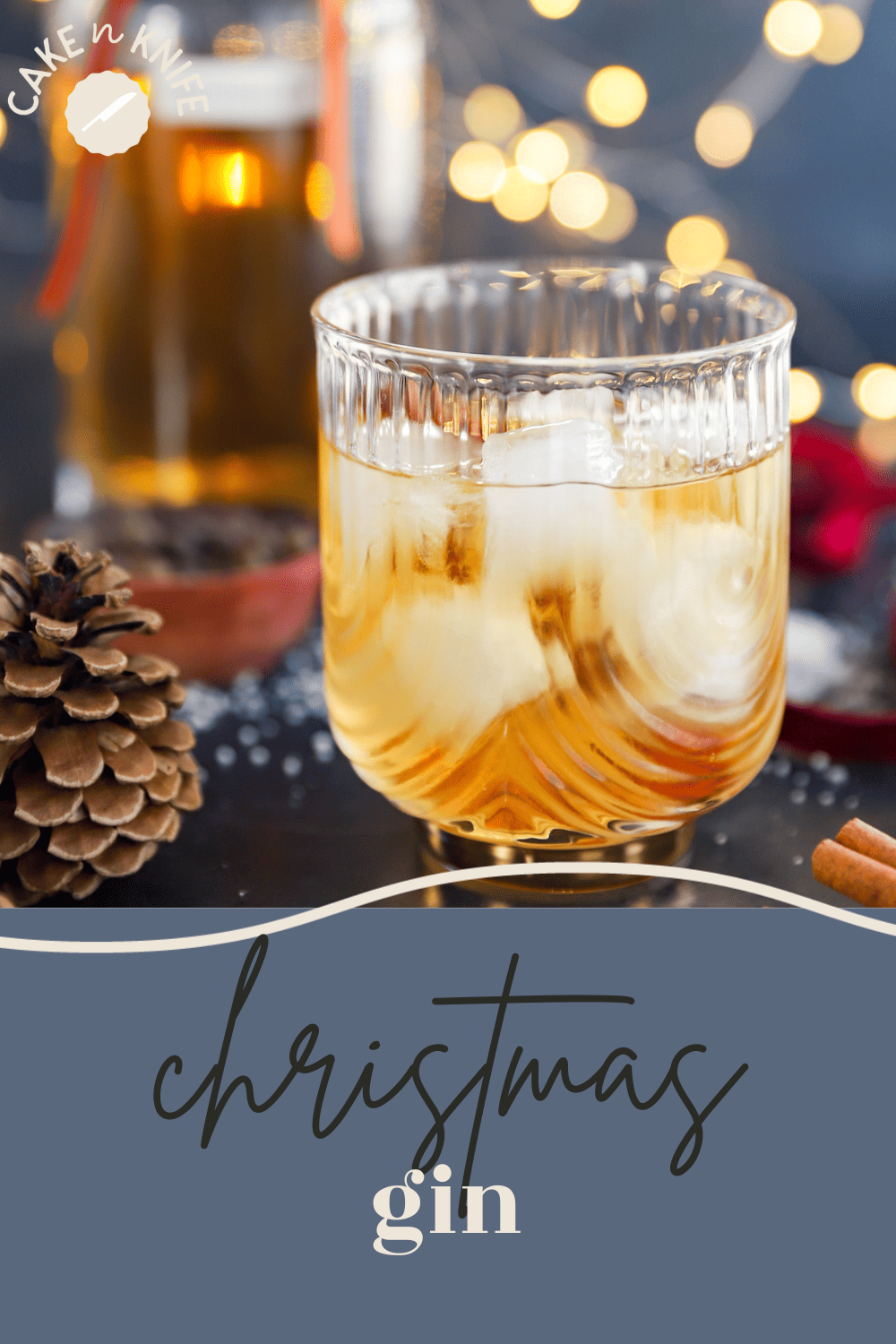 Easy Homemade Christmas Gin | Cake 'n Knife