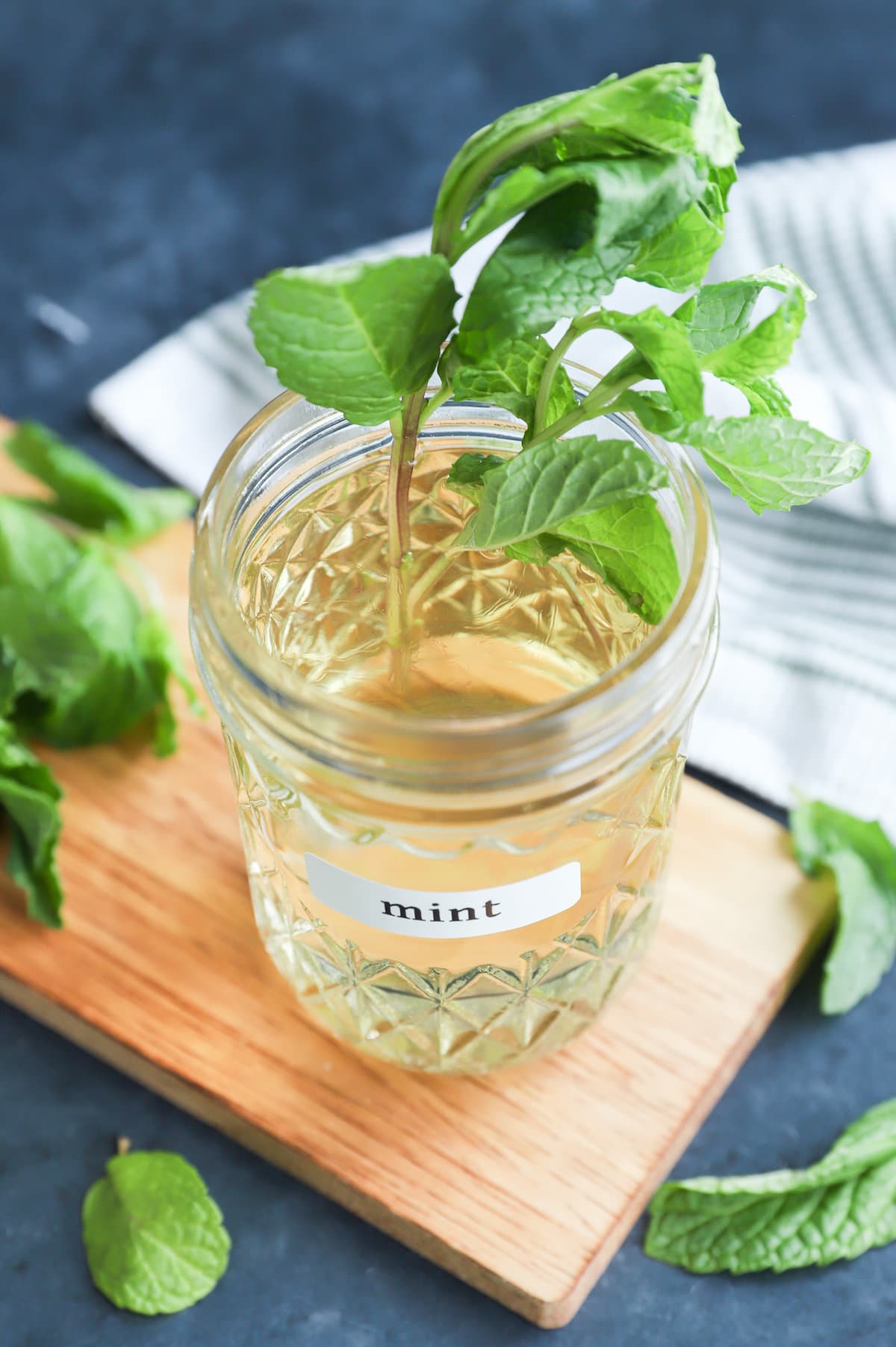 How to Make Fresh Mint Simple Syrup | Cake 'n Knife