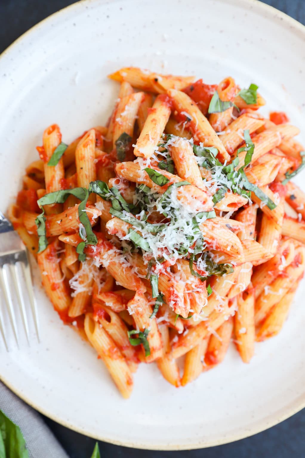 Quick And Easy Penne Pomodoro Recipe | Cake 'n Knife