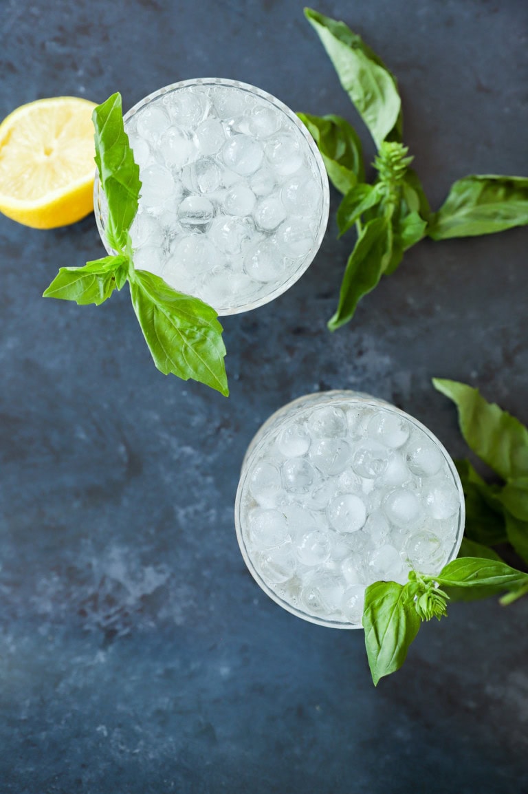 How To Make An Easy Gin Basil Smash | Cake 'n Knife
