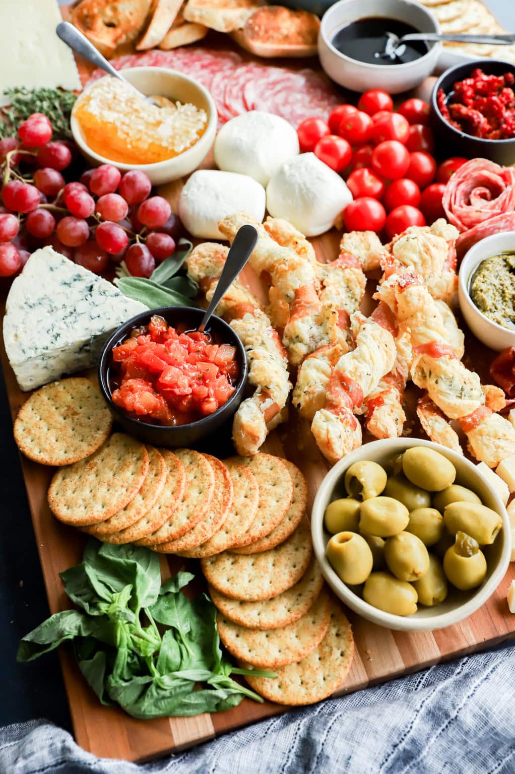 Italian Charcuterie Board | Cake 'n Knife