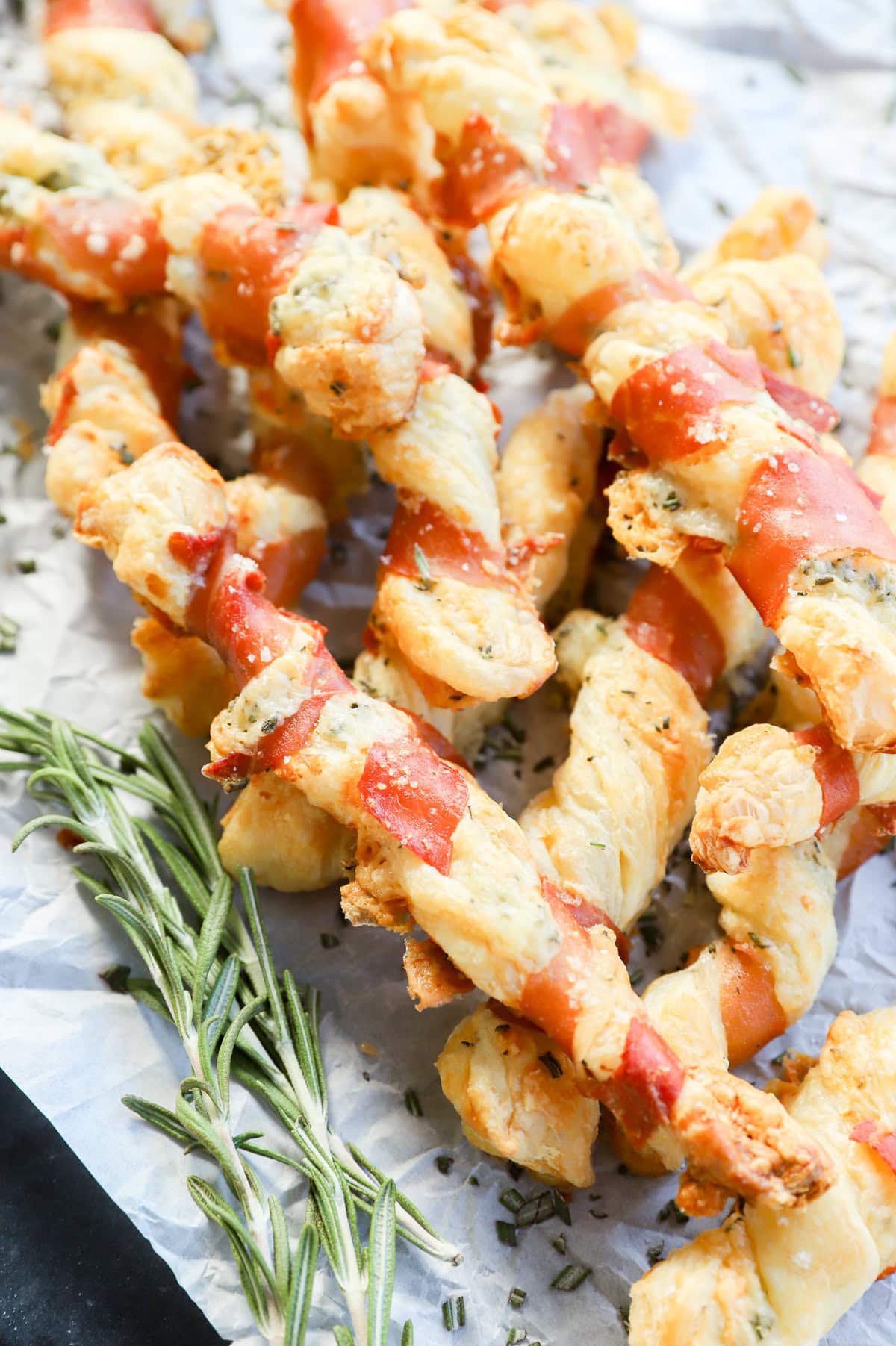 The Easiest Puff Pastry Cheese Twists with Prosciutto | Cake 'n Knife
