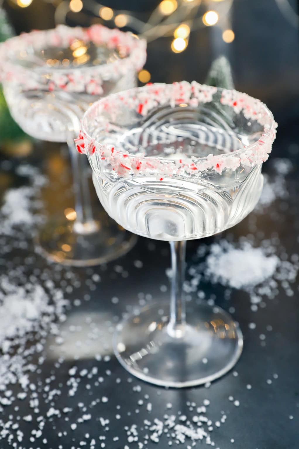 The Best Peppermint Martini Recipe (Only 3 Ingredients!) | Cake 'n Knife