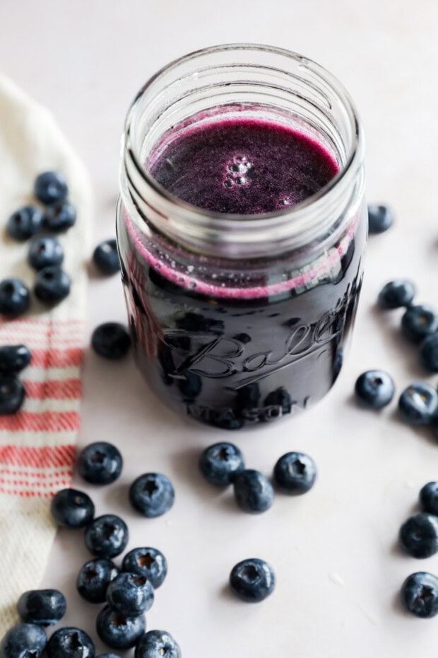 Blueberry Simple Syrup | Cake 'n Knife