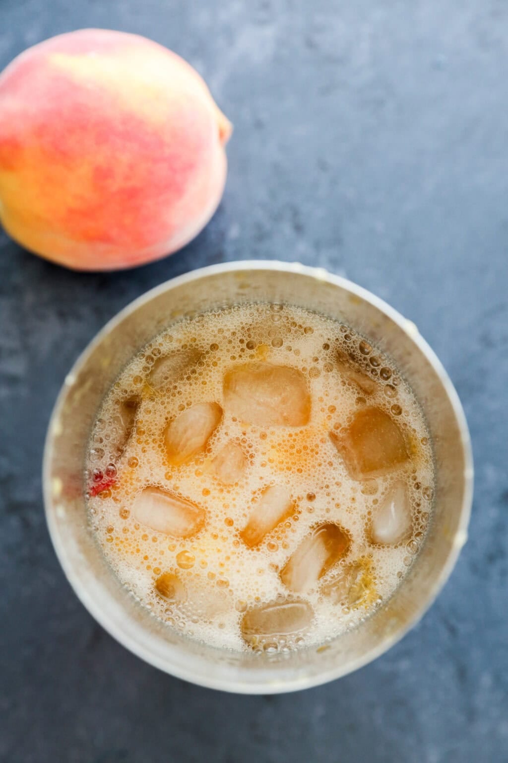 Peach Vodka Cocktail | Cake 'n Knife