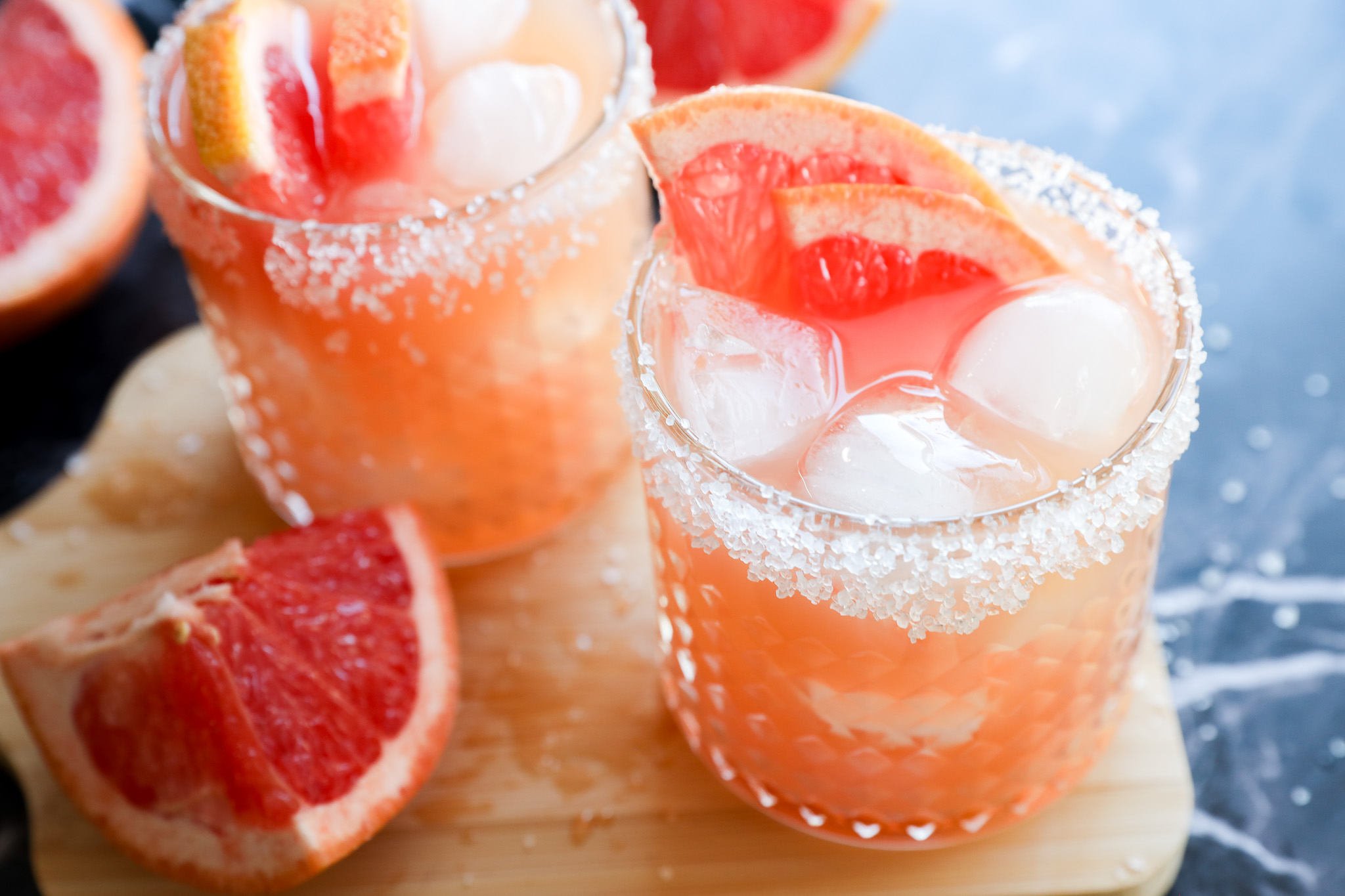 Grapefruit Vodka Cocktail (Classic Salty Dog) | Cake 'n Knife